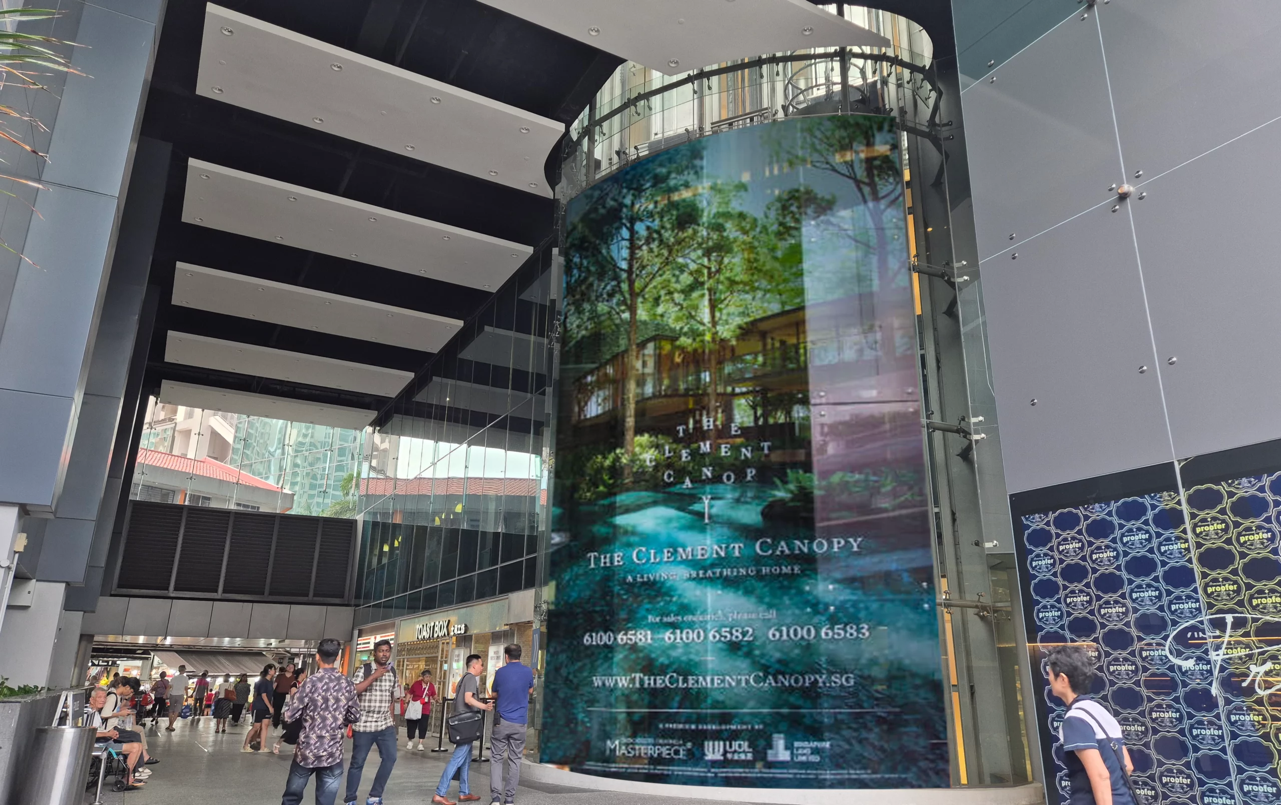 Static Indoor Displays | SPH Media